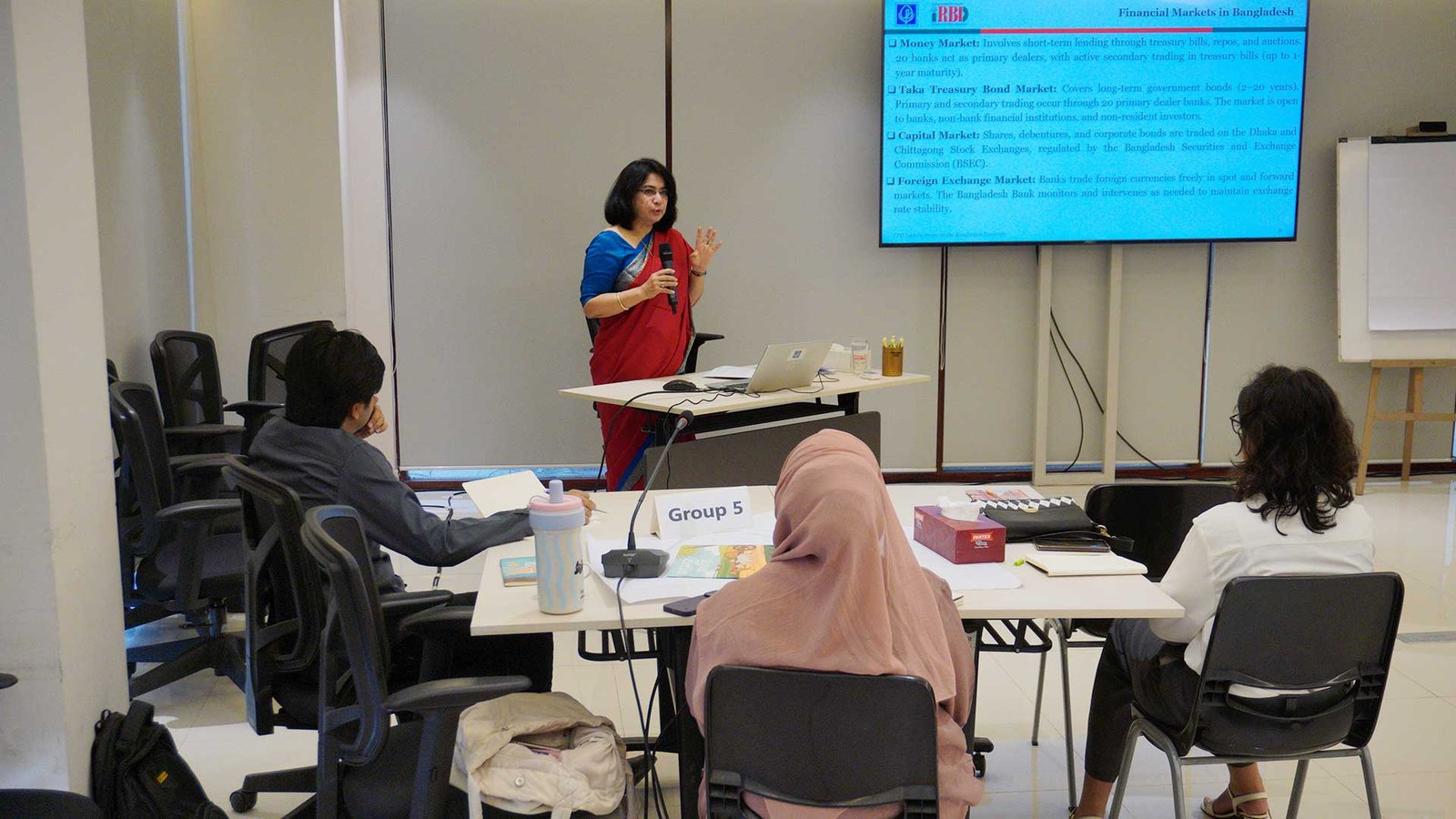 CPD Empowers Emerging Economists through Lecture Series on the ...